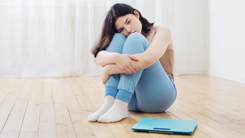 Anorexia, qué es, síntomas, causas, características y tipos